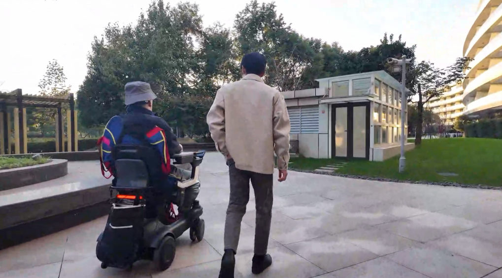 植入人脑之后，脑机接口技术将如何改变我们的生活？_行业资讯_数字中国建设峰会